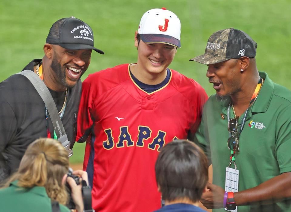 モテモテの大谷 アダム・ジョーンズがサバシアとともに記念撮影 オリックス勢との再会にも大喜び/WBC/デイリースポーツ online