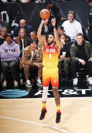 「チーム・ヤニス」が勝つ/スポーツ/デイリースポーツ online