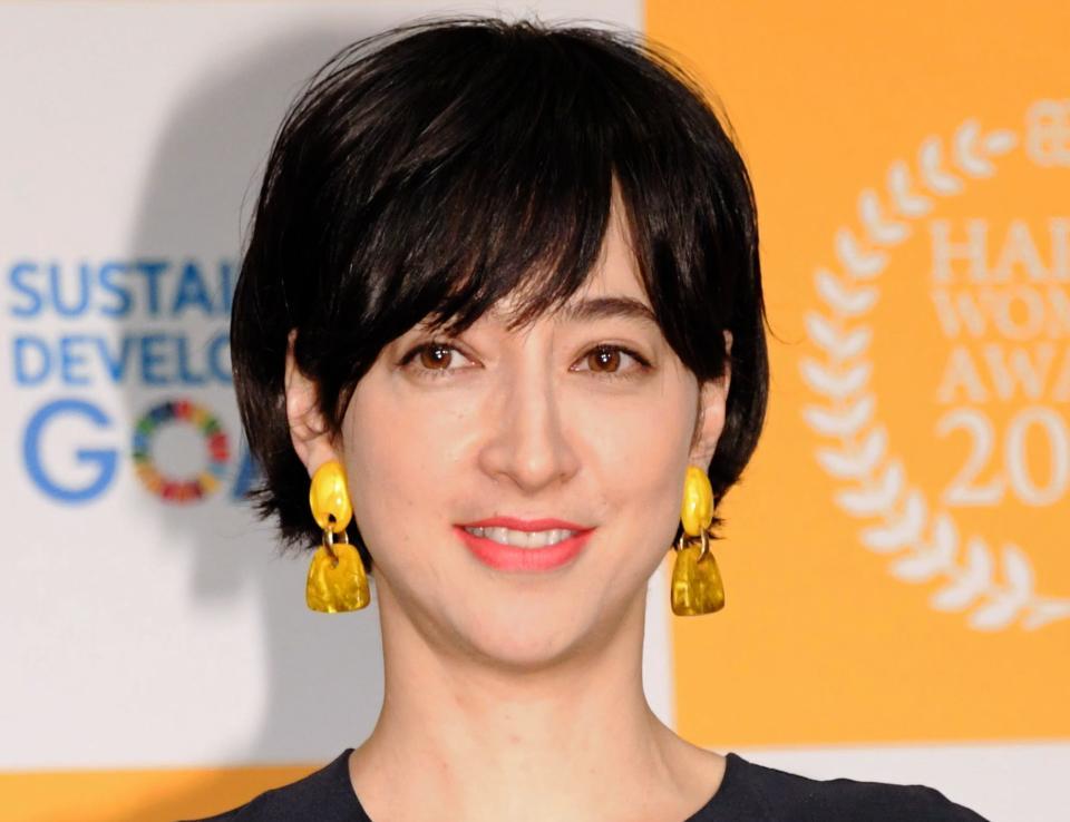 滝川クリステルの挙式報告に芸能界から祝福続々 比嘉愛未、夏木マリ、布袋も…/芸能/デイリースポーツ online