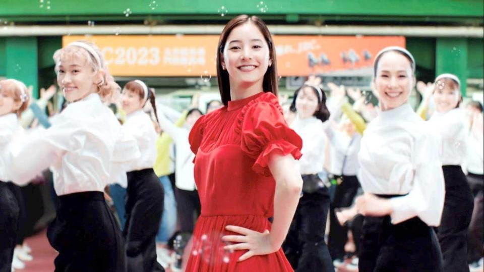 新木優子＆福士蒼汰 新CMでサラブレッドステップ披露 東京シティ競馬「JBC」11月3日開催/芸能/デイリースポーツ online