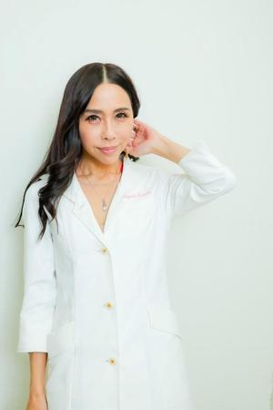 現役の美人女医4人が歌手デビュー＆写真集！元レースクイーンの院長・近藤千種「目標は検索ランク」/芸能/デイリースポーツ online