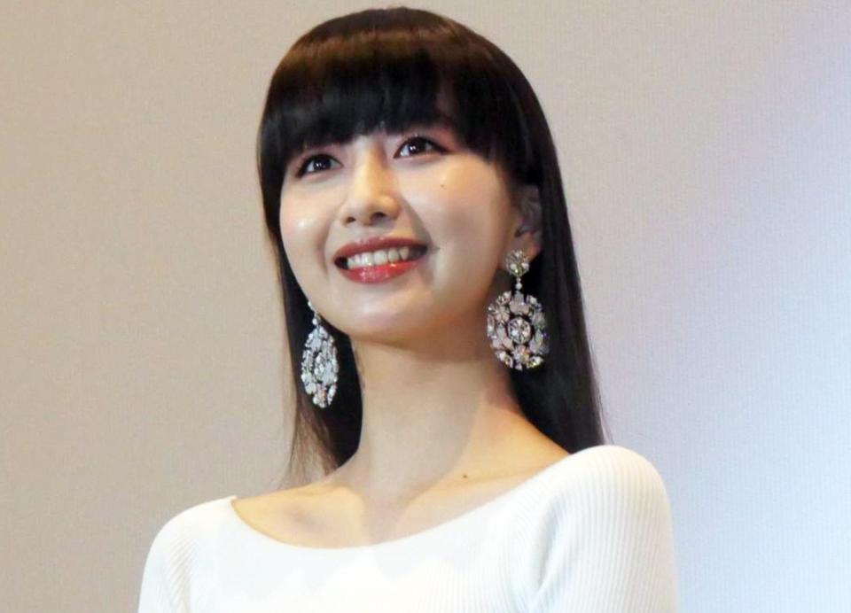 Cocomi 人気歌姫とも♥仲良し公開「来てくれた」 バレー日本代表との「遠距離恋愛」公言→親密2ショも話題/芸能/デイリースポーツ online