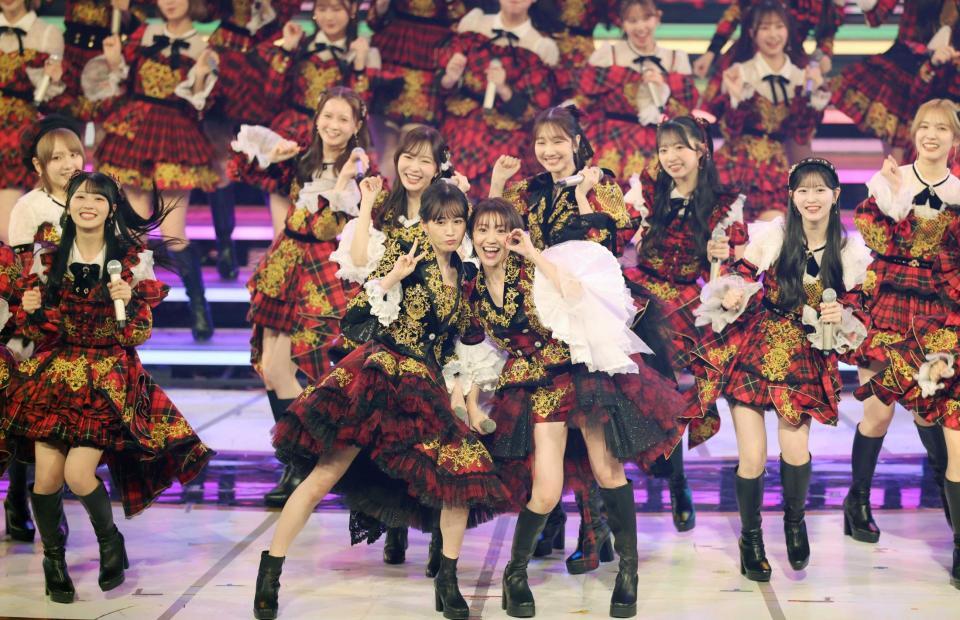 AKB48 OG8人＆現役メンバーで6年ぶり紅白ステージ 大島優子は出番前から涙「母親になって涙もろくなって」/芸能/デイリースポーツ online