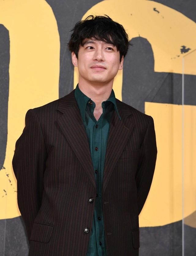 坂口健太郎＆イ・セヨン2ショット披露！ ドラマ「愛のあとにくるもの」台本読み合わせ/サブカル系/芸能/デイリースポーツ online