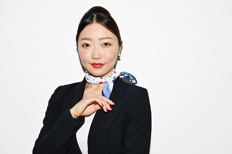 クセになるネタがSNSでバズリ中、元外資系CA芸人のCRAZY COCOって？/関西/芸能/デイリースポーツ online