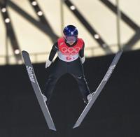 先陣の高梨沙羅が号泣 大ジャンプもまさかの失格 スーツの規定 先陣の高梨沙羅が号泣 大ジャンプもまさかの失格 スーツの規定