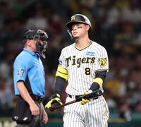 糸井嘉男氏の眼】2三振の阪神・佐藤輝はまだ探り探り 8戦連続 糸井嘉男氏の眼】2三振の阪神・佐藤輝はまだ探り探り 8戦連続