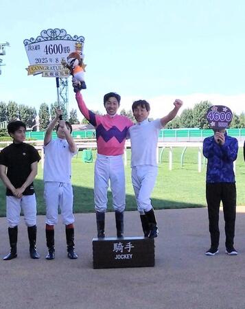 “レジェンド”武豊が前人未到JRA通算4600勝達成 9週連続Vで決めた！ 「一つ勝つのも大変ですから。重みを感じる数字」/うま屋/デイリースポーツ online